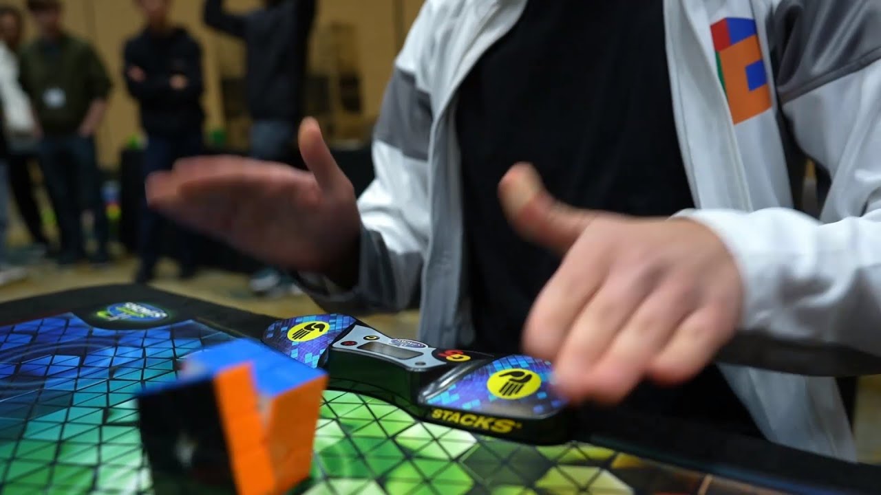 5.57 Official WR4 Square-1 Average [OBL/PBL] - YouTube