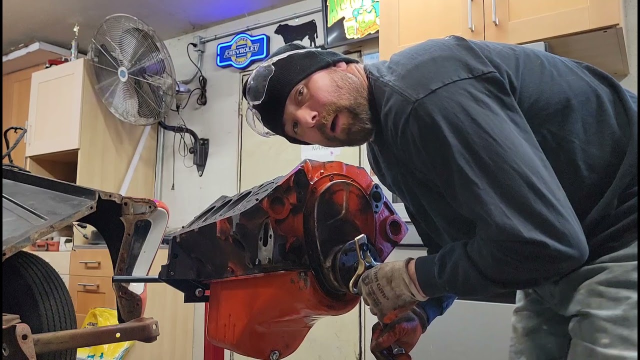 removing harmonic balancer on chevy 283 sbc - YouTube