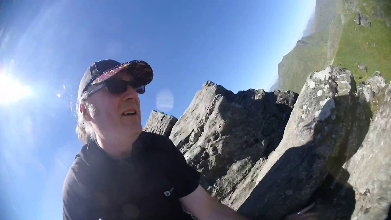 Threading the needle on the Cobbler 2018 scotland - YouTube
