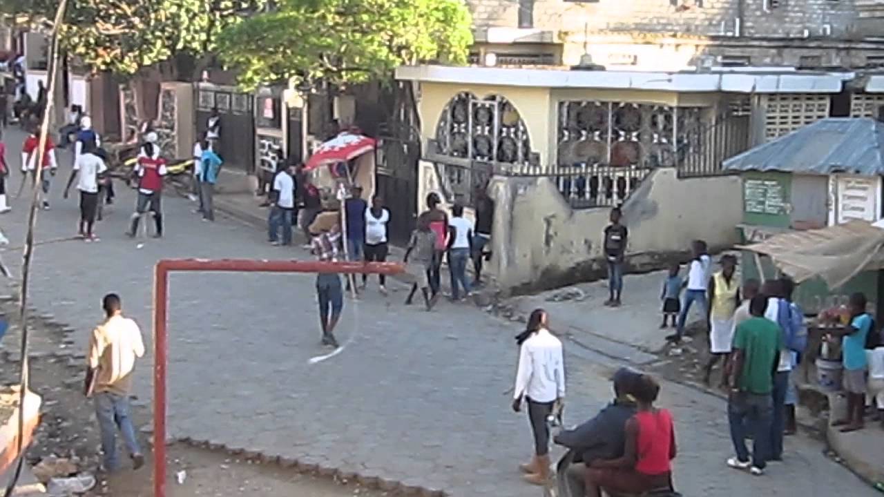 Snapping Ropes Make Loud Boom - YouTube