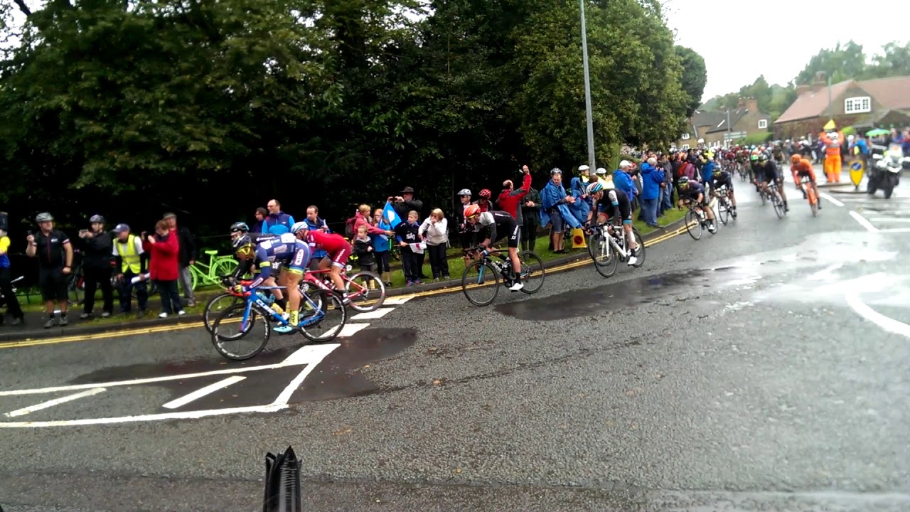 Tour of Britain 2017 stage 3 crash. James Lowsley-Williams crashes ...