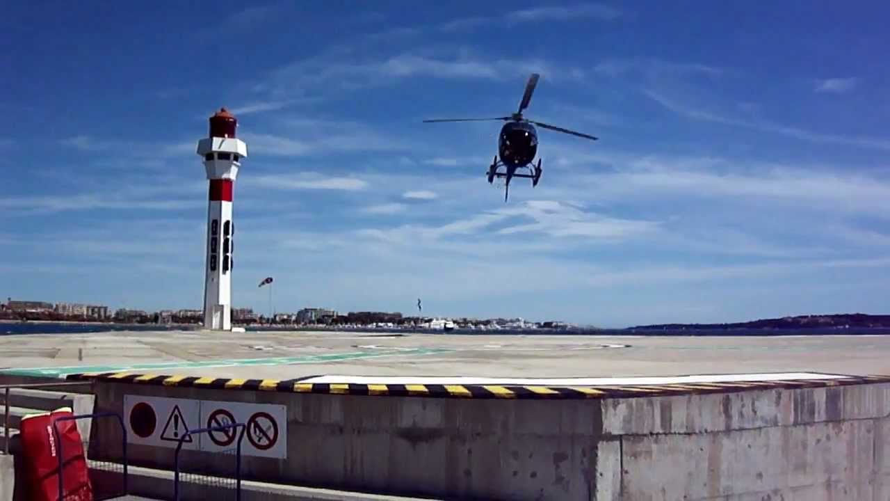 Cross Wind Helicopter Landing - YouTube
