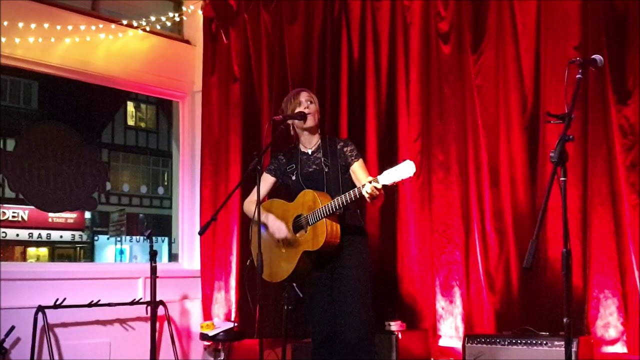 Hollie Rogers Sinner @ The Sound Lounge, Morden, London 04 12 20 - YouTube