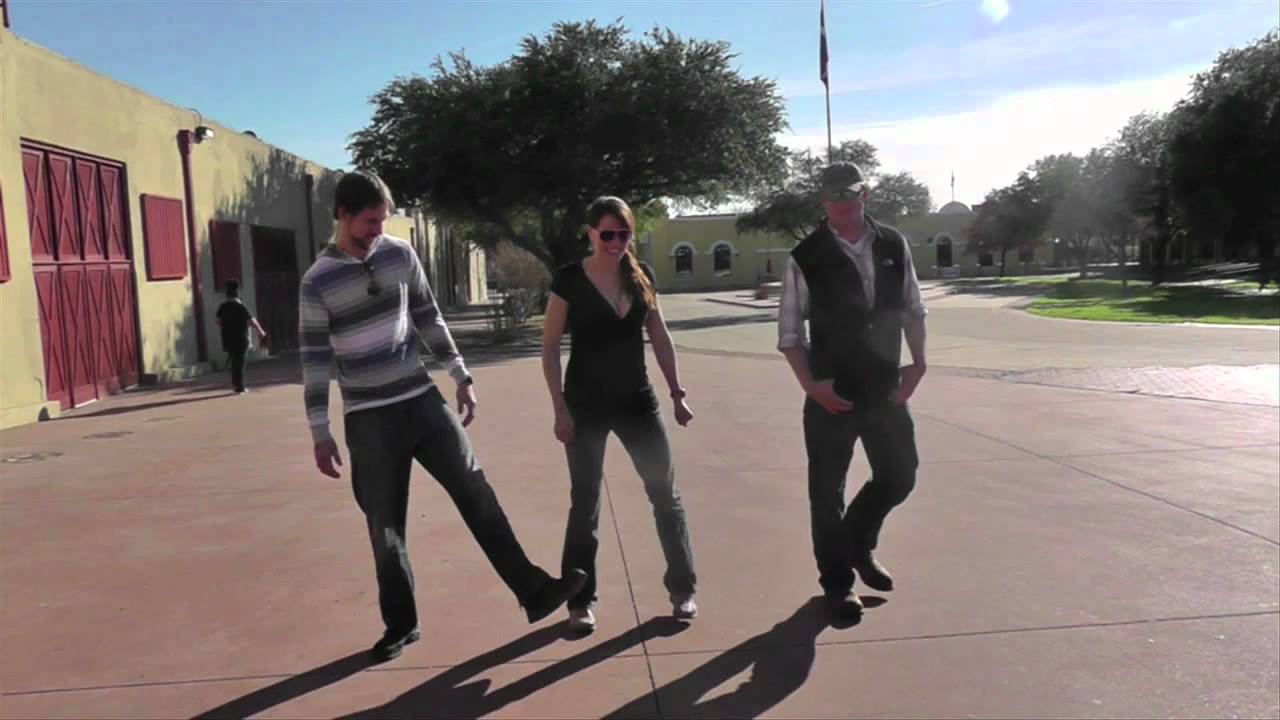 Gecko Dance - Group Two Step at the Ft. Worth Stockyards - YouTube