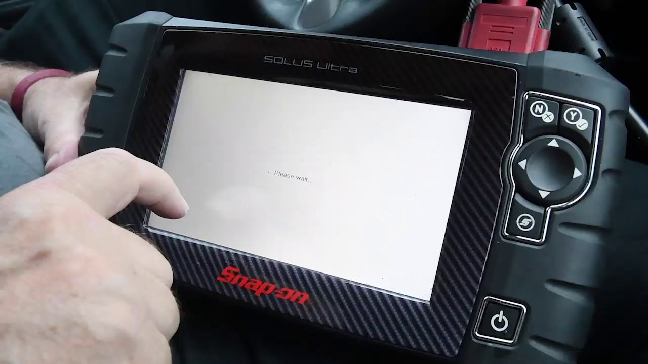 Snap-on® Solus Ultra TPMS Menus - YouTube