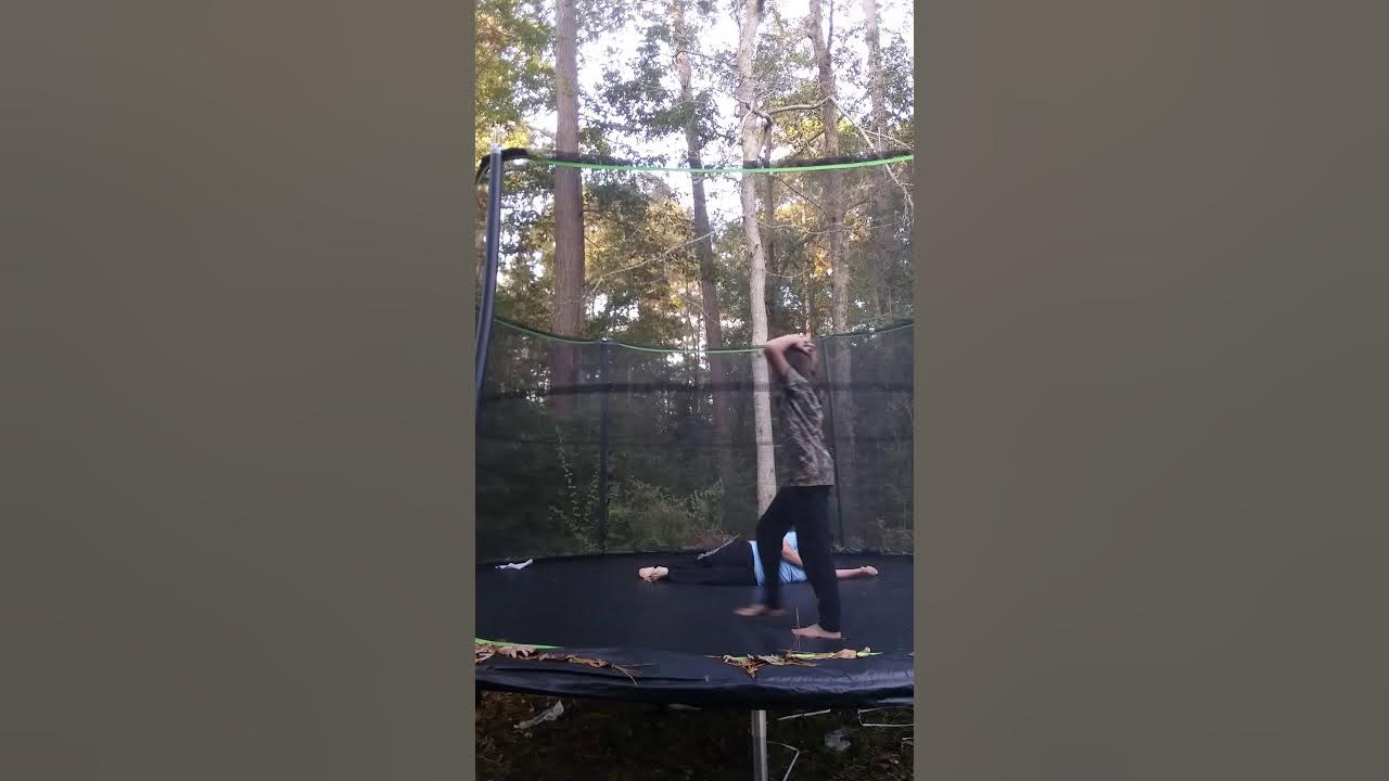 Hardcore wrestling (Viper vs Python) - YouTube