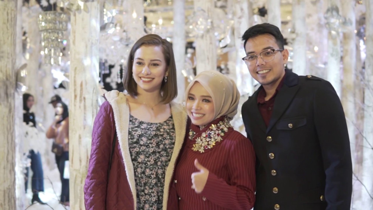 LEEYANARAHMAN- FASHION SHOW #leeyanaraya2019 part 1 - YouTube