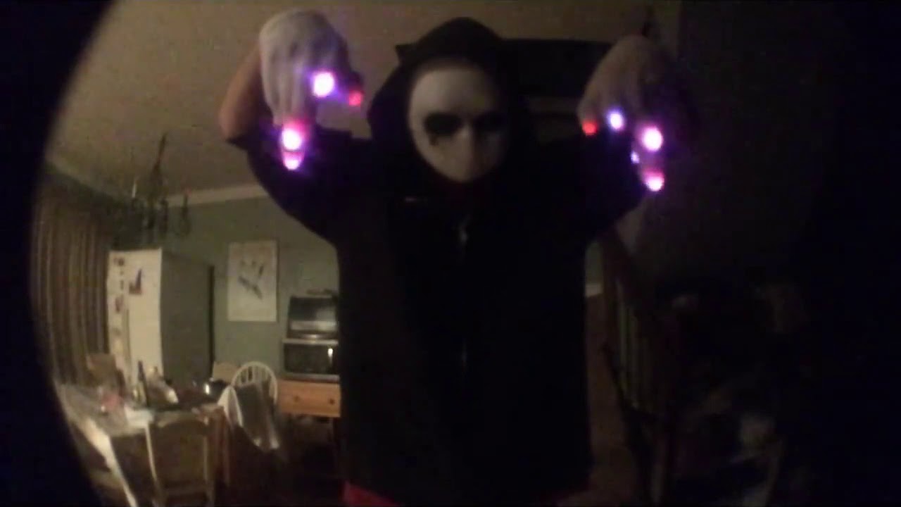 REZZ's new song gets a CRAZY light show! performance by Ghost ...