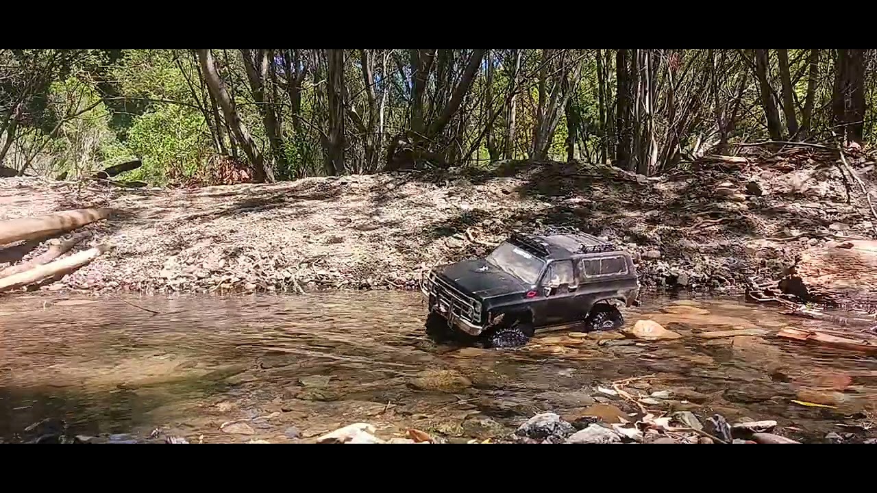 lifted traxxas trx4 Chevy Blazer high trail back at sprig lake may 23 ...