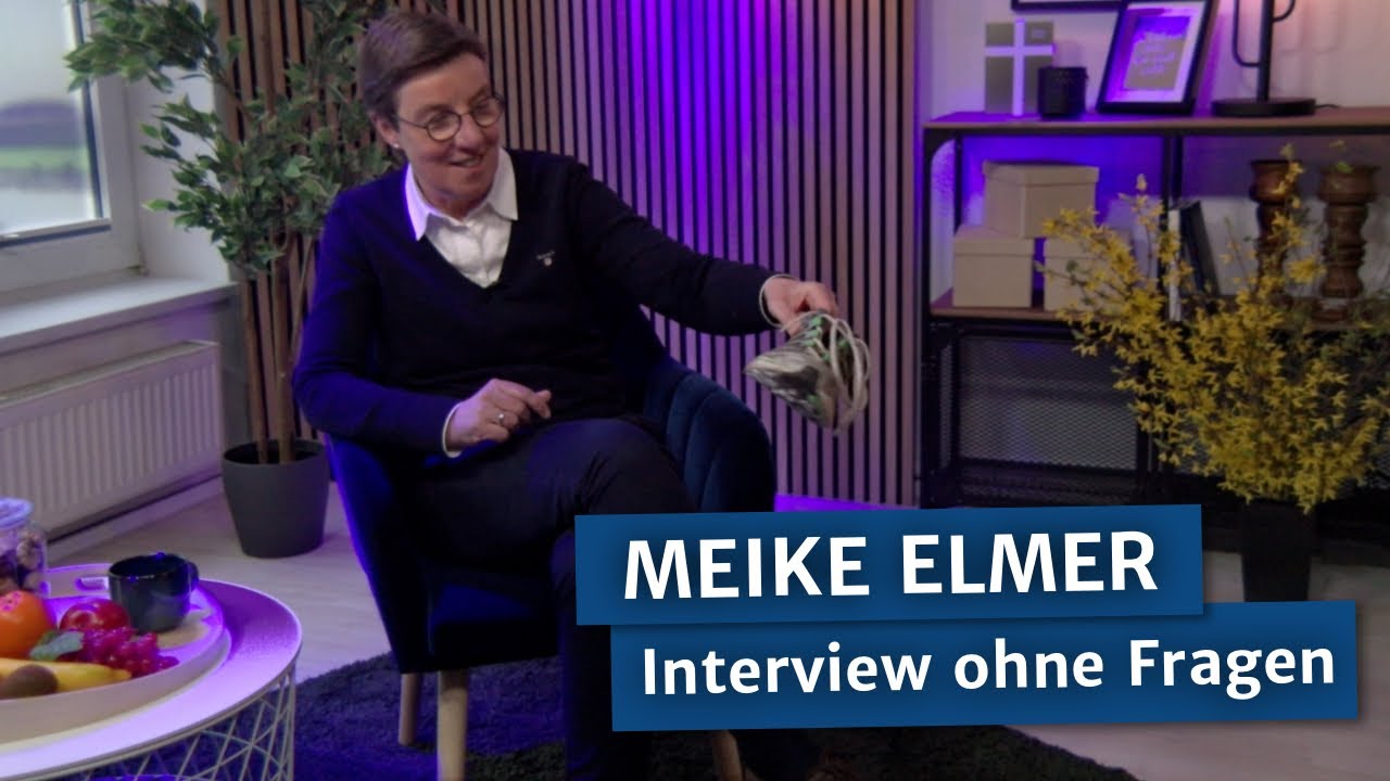 Verwaltungsleiterin Meike Elmer: Interview ohne Fragen - YouTube