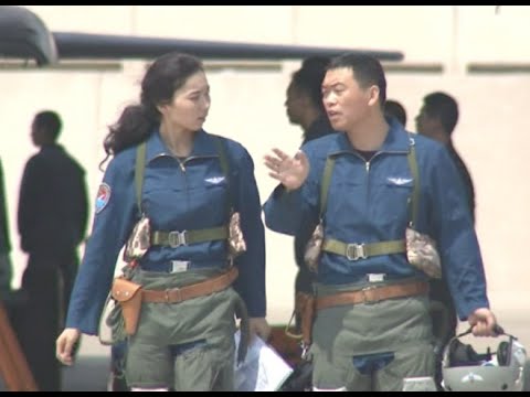 China's Female Fighter Pilots Fly Fighter Bombers - YouTube