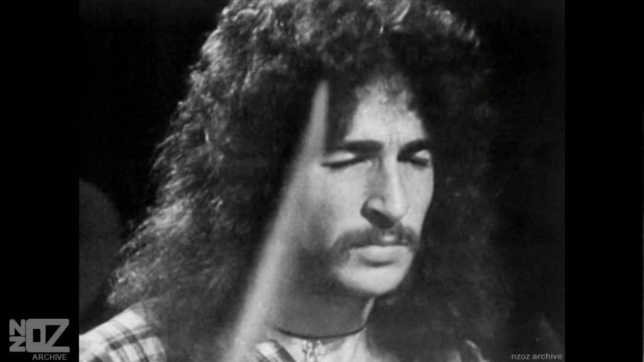 Coloured Balls - Working Man's Boogie (1972) - YouTube