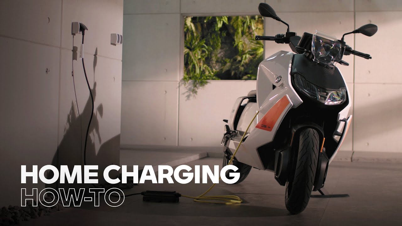 How to Charge your BMW CE 04 Electric Scooter at Home - YouTube