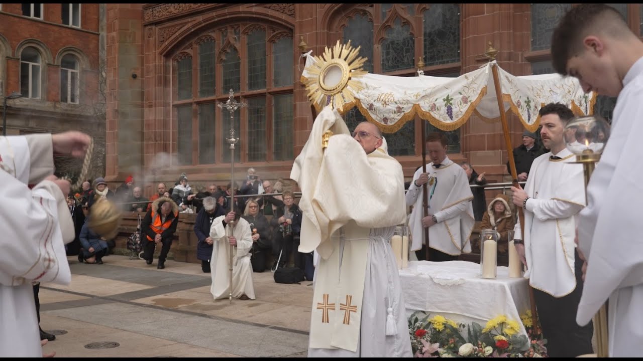 Eucharistic Procession - Derry City (Feast Day of St. Brigid) - YouTube
