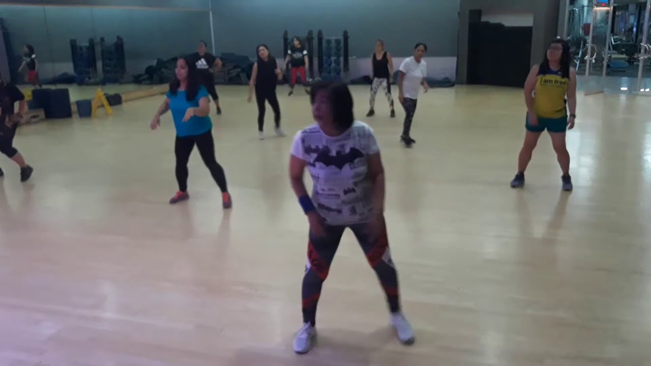 Nicole fitness 96-body jam class - YouTube