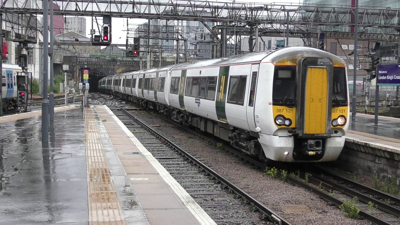 Great Northern Class 387 Arriving Into London Kings Cross (12/6/19 ...