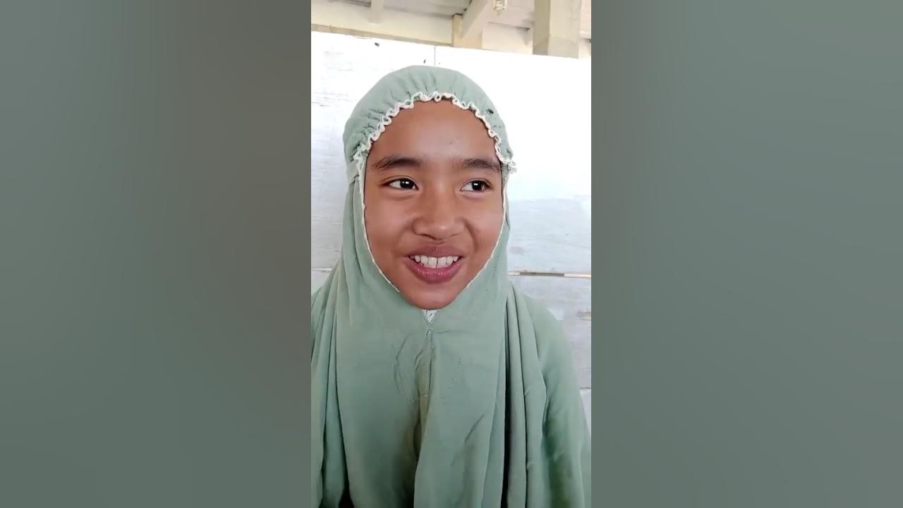 Munisa MawardahSantri Al-Mubarok Alarbain DemakHafalan Hadits Arbain - YouTube