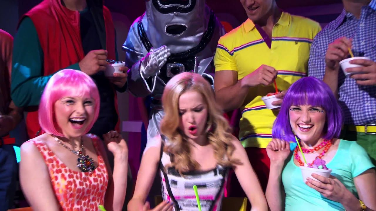 Liv & Meddie - Froyo Yolo - YouTube