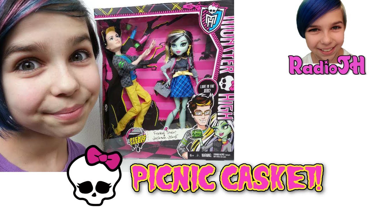 Monster High - Picnic Casket - Frankie and Jackson Review! - YouTube
