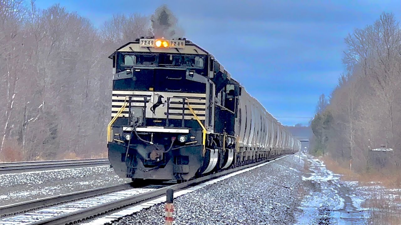 Spending The Day At Carneys Crossing On The NS Pittsburgh Line! - YouTube