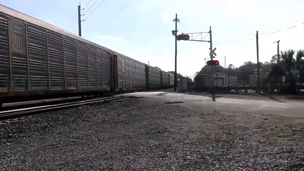 Norfolk Southern switching Jacksonville Florida Simpson Yard (1/4 ...