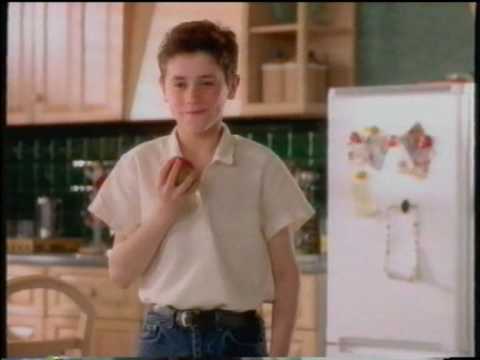 New Zealand Enza Braeburn Apples Advert - 1995 (High Quality VHS Rip)