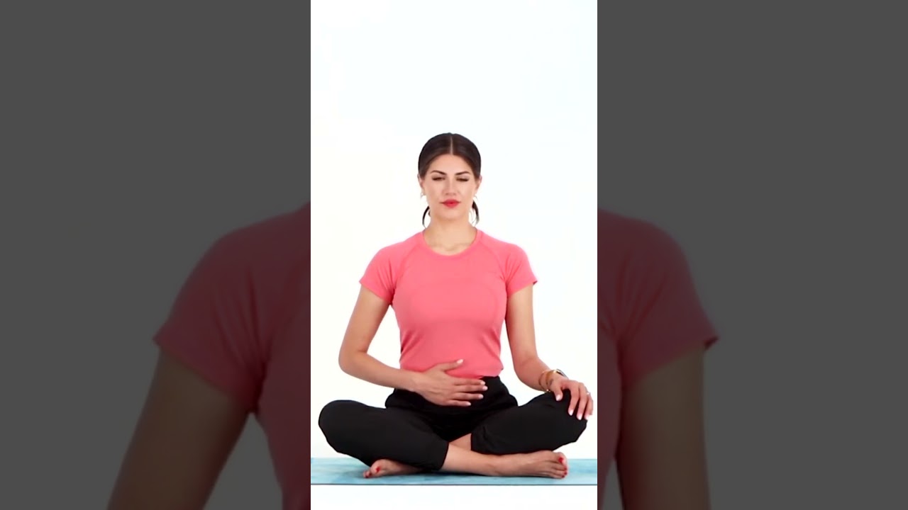Join me for a full body 10 minute morning yoga stretch ☀️ Sarah Beth ...