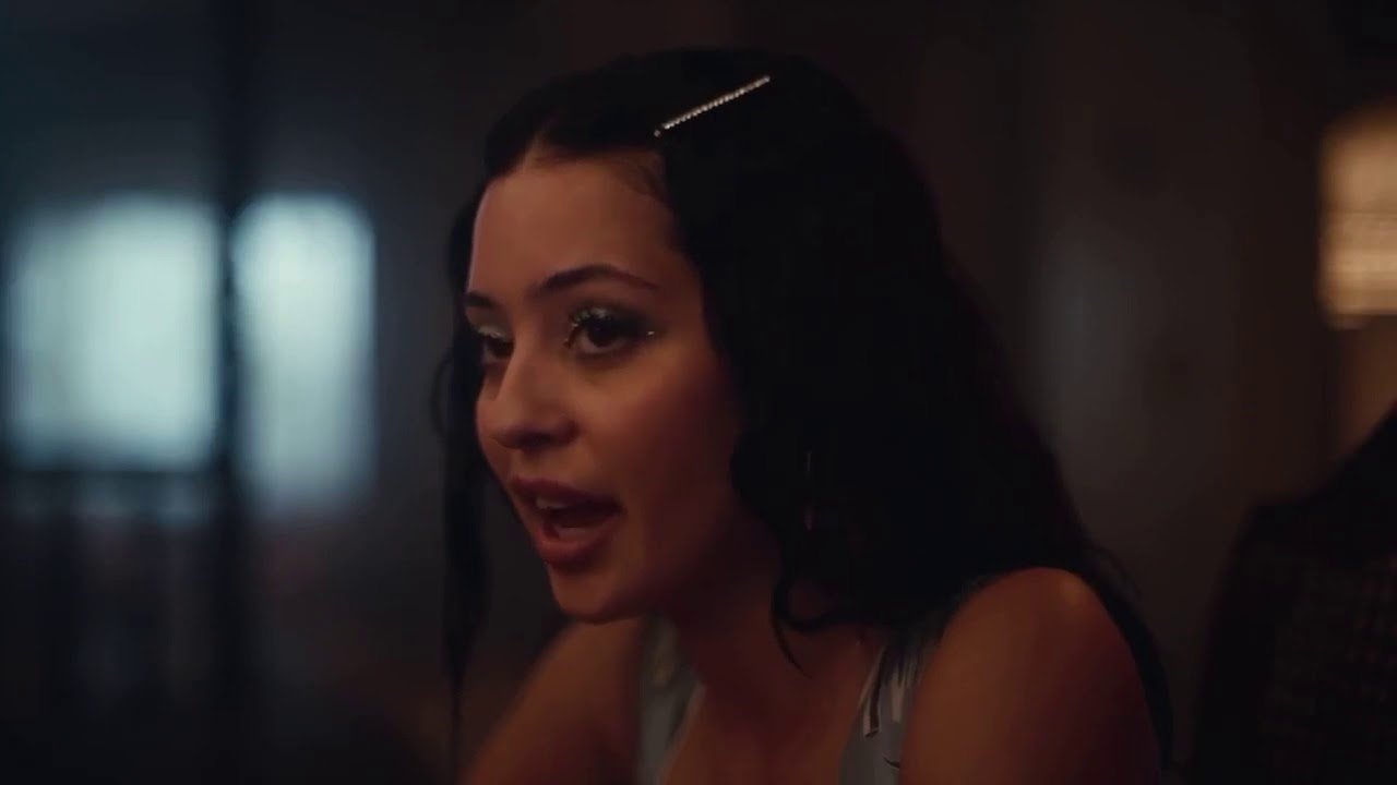 Cassie asks her friends for advice, Maddie & Kat have an argument ...