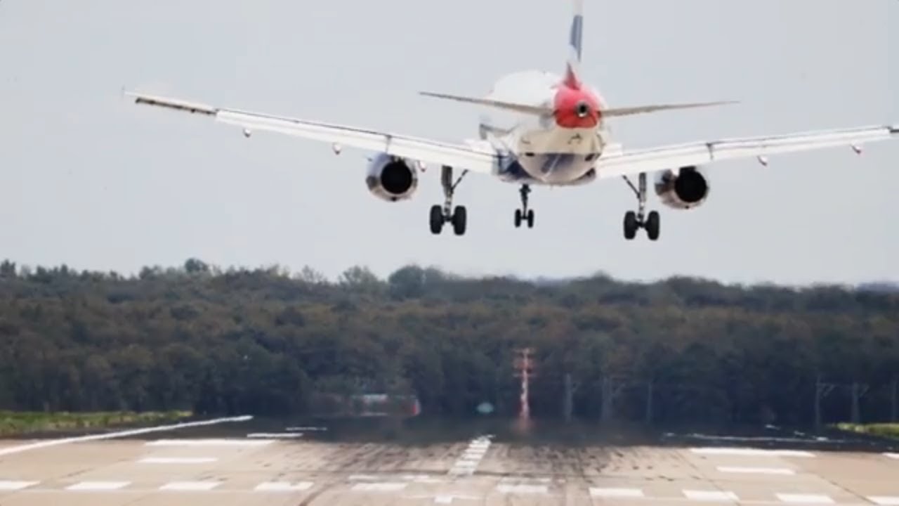 Flugzeug Start und Landung auf Flughafen Düsseldorf in NRW - YouTube