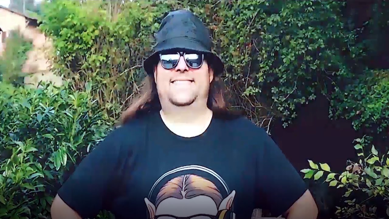 TRAILER NUOVO MERCH UFFICIALE XIUDER! - YouTube