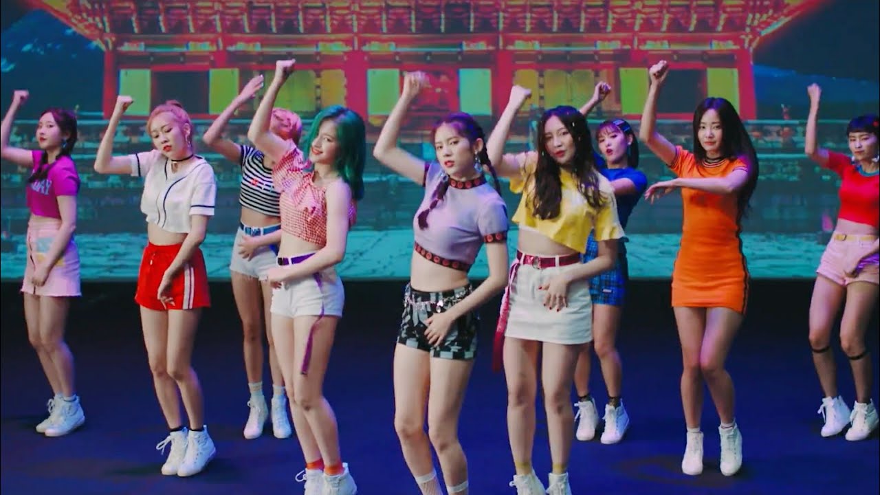 MOMOLAND - BAAM (Music Video) - YouTube