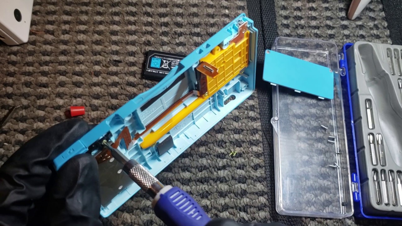 Nintendo DSi L/R Shoulder Button Repair (How Nintendo Would Do It ...