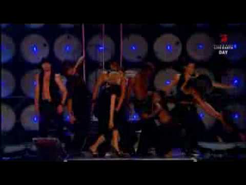 Madonna Hung up live