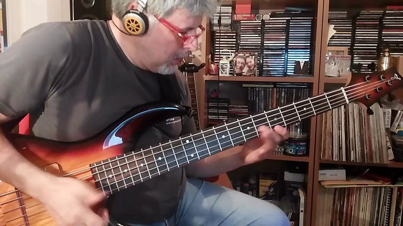Funky slap line with my Fbass BN5 - YouTube