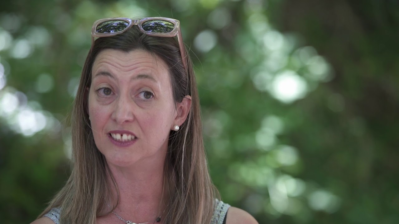 Découvrez l'interview d'Anne Lafay - YouTube