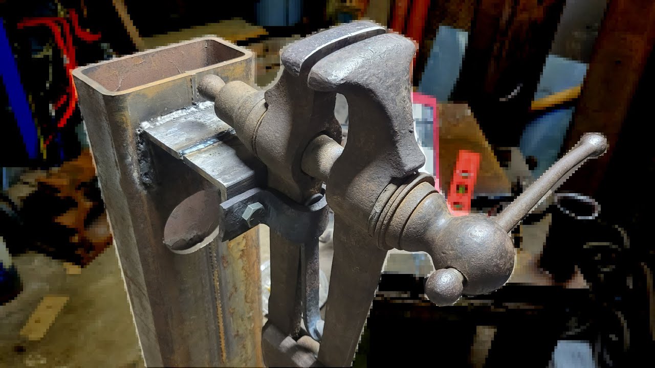Blacksmith post vise restoration. - YouTube