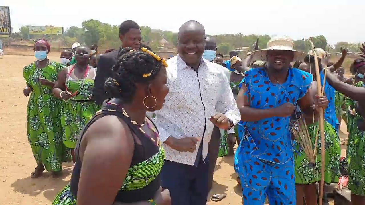 Kakwa Traditional Dance - YouTube