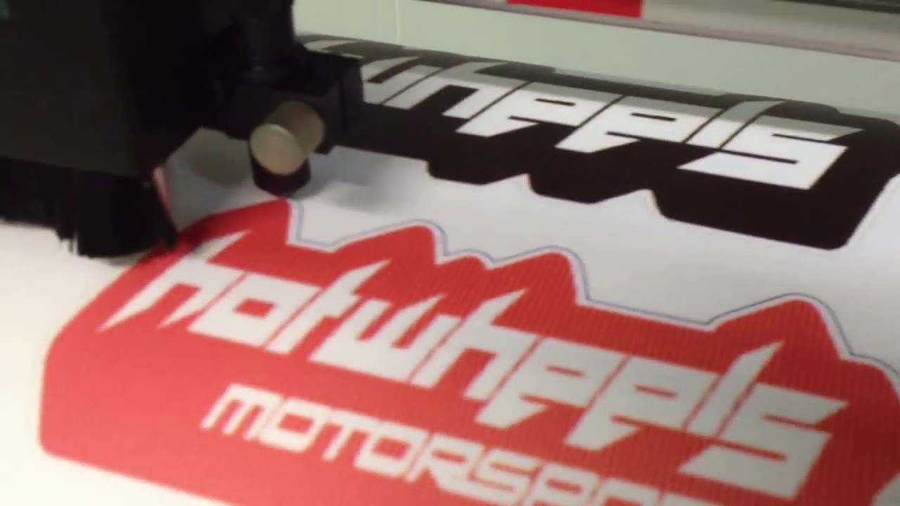 פלוטר לחיתוך Teneth Cutter Plotter with Automatic Contour Cut Part 1 - YouTube