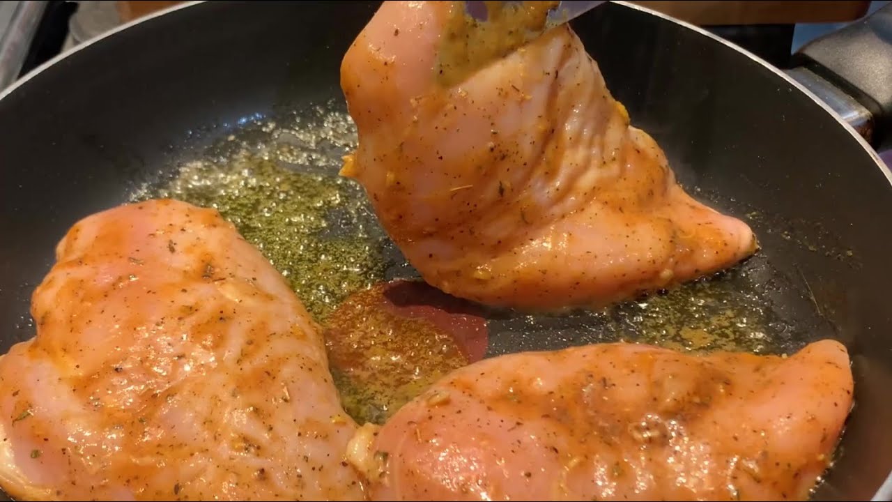 This is the tastiest chicken breast I've ever eaten! Simple, cheap and ...