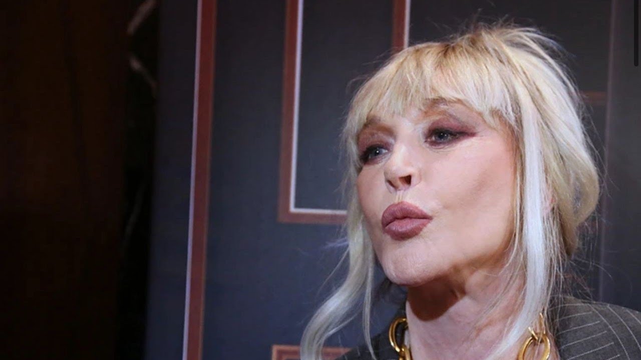 Алла Пугачева приехала в Россию готовиться к дорогим частным концертам ...