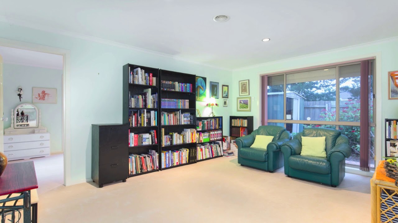 7 Themeda Court Delahey, Victoria - YouTube