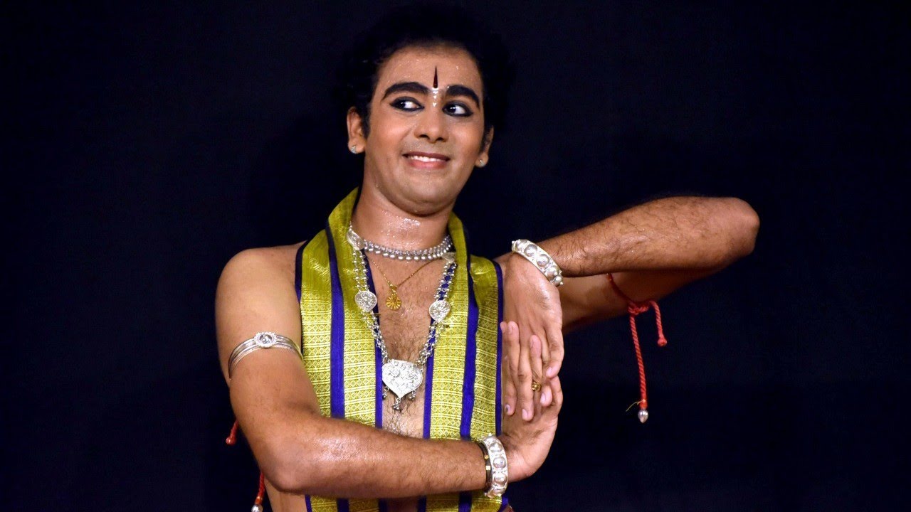 Odissi (Kalabati Pallavi) Aneesh Raghavan - YouTube