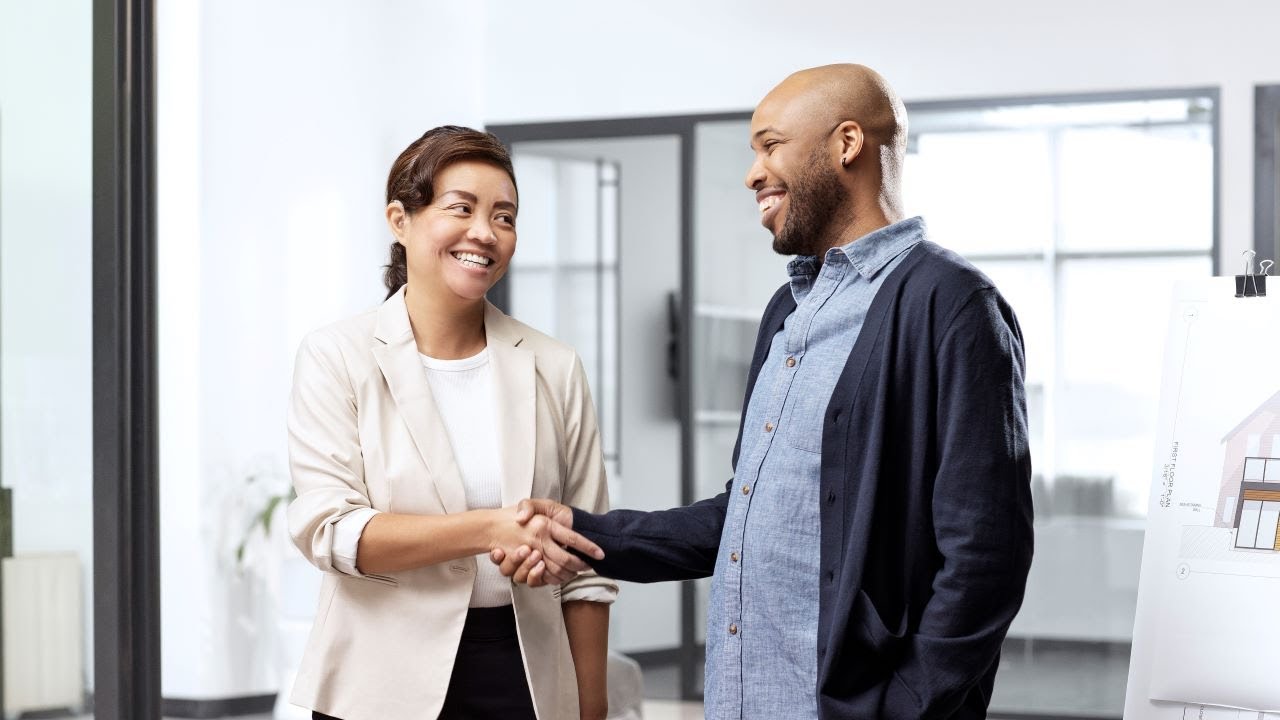 Conversations shine for everyone with Naída™ Lumity - YouTube