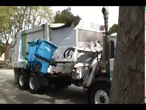 The Claw - Recology Recycling Truck - 2016 - YouTube