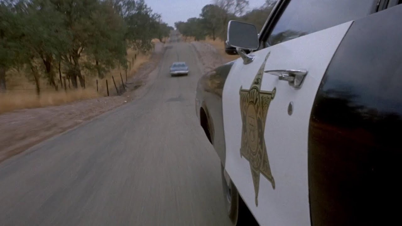la indecente Mary y Larry el loco persecucion 66 chevrolet impala 72 ...
