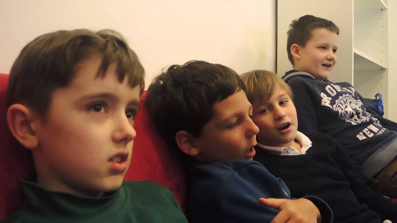 Ustvari svoj prvi film: Čarobni prstan - YouTube