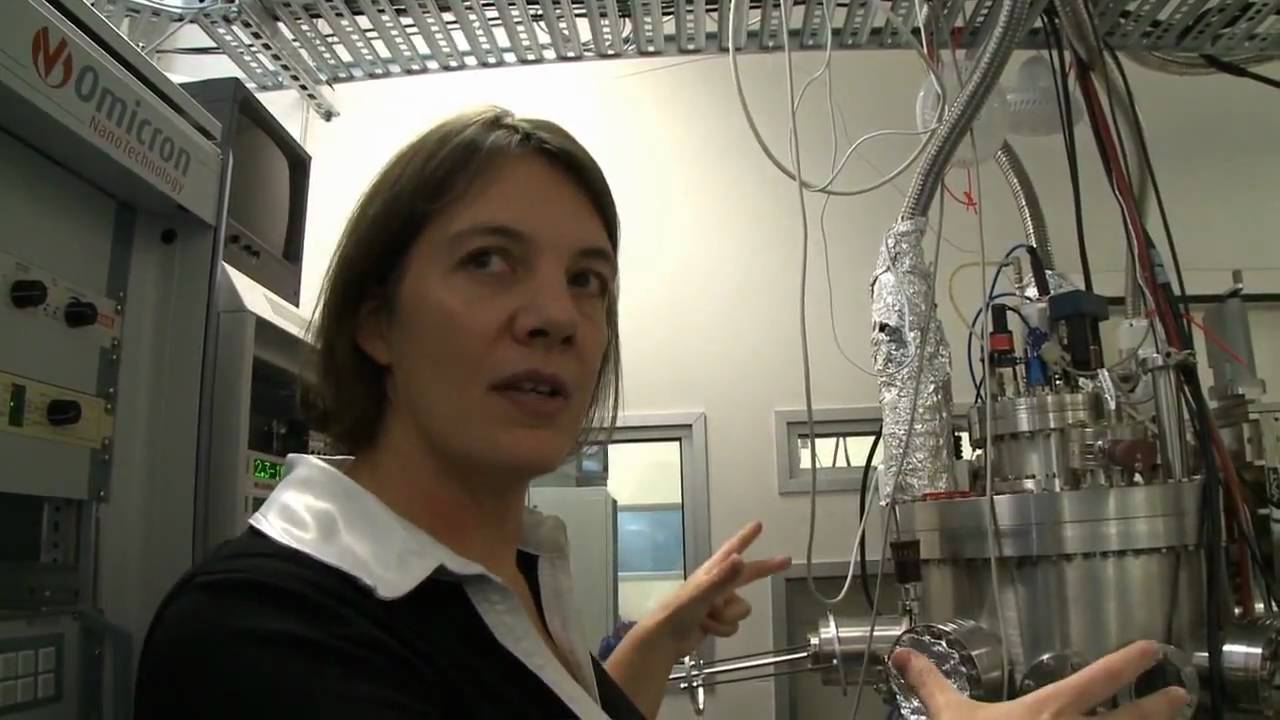 Defining Quantum Computing - YouTube