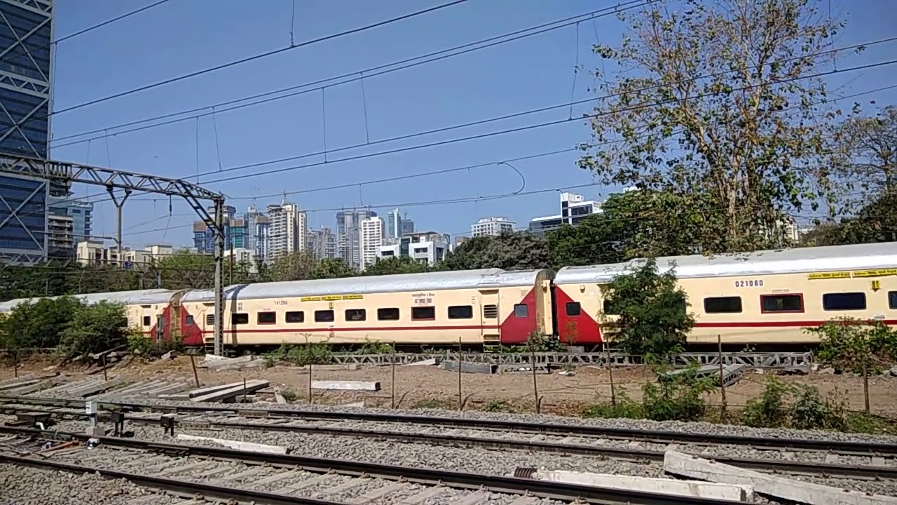 Fully Upgraded Utkrisht - VADODARA EXPRESS | INDIAN RAILWAYS - YouTube