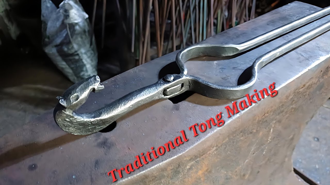 Blacksmithing: Forging Traditional Fire Tongs With a Horses Head! - YouTube