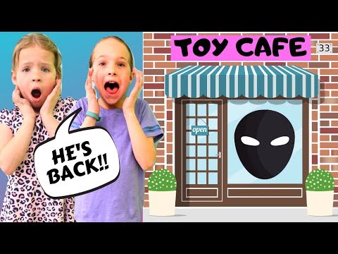 The Toy Master Comes to Toy Cafe